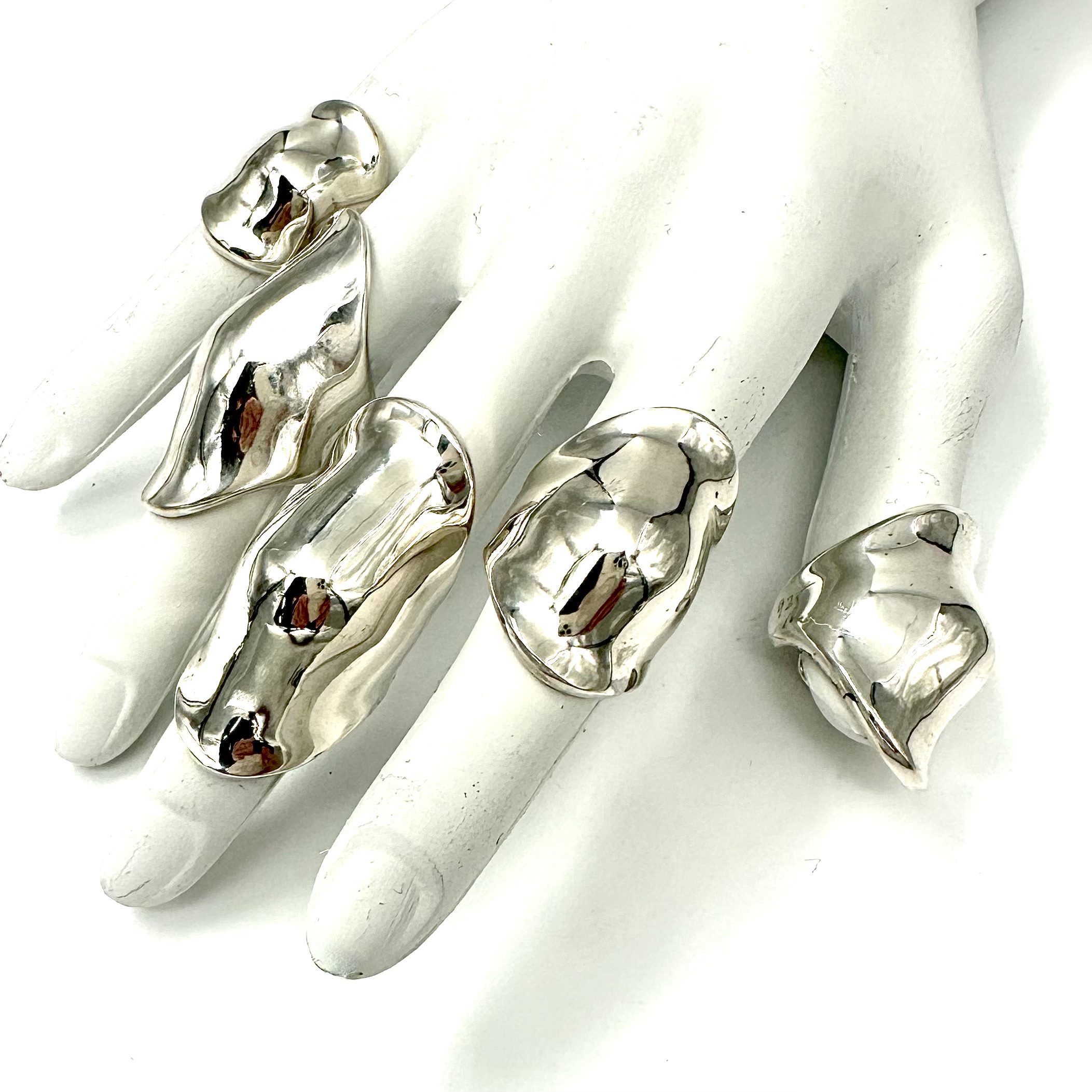 Robert Lee Morris Medium Silver Knuckle Ring | Robert Lee Morris Gallery Robert Lee Morris Medium Silver Knuckle Ring | Robert Lee Morris Gallery
